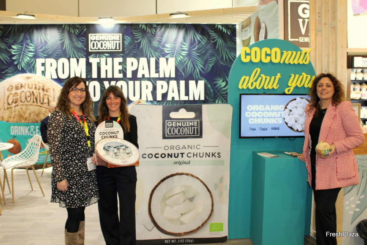 "No solo hemos dado a conocer el coco para beber, sino que hemos hecho ...